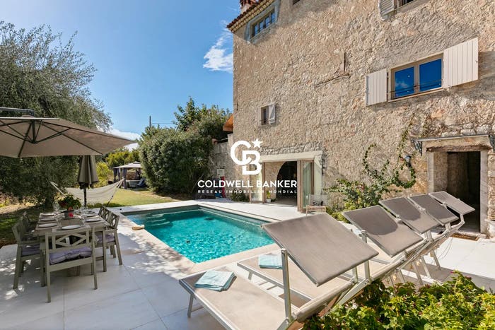 Maison 6 pièces à Grasse, Magagnosc, Saint-Mathieu, à vendre