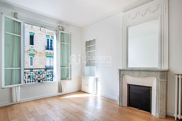 Appartement 3 pièces à Courbevoie, à vendre