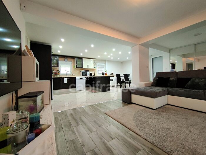 Maison 5 pièces à Étréchy, à vendre