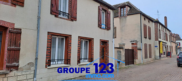 Maison 4 pièces à Aillant-sur-Tholon, à vendre