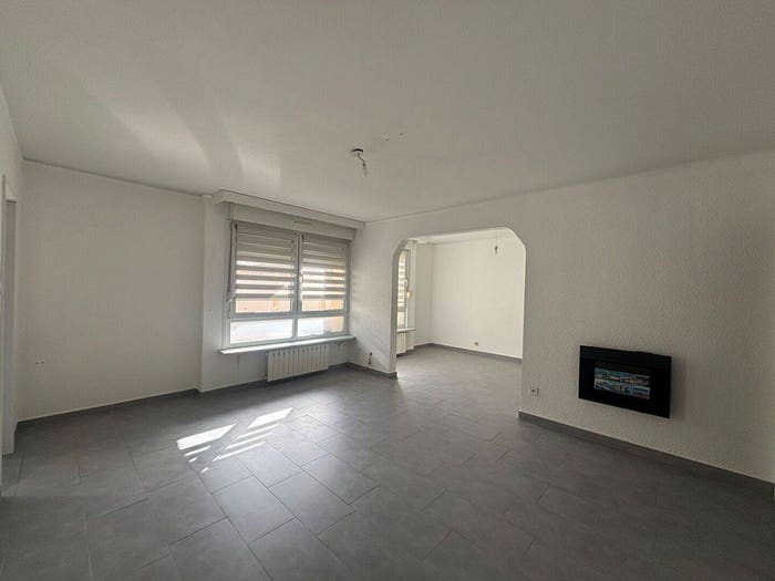 Centre-Coulee Verte, Stiring-Wendel : Appartement 3 pièces à louer