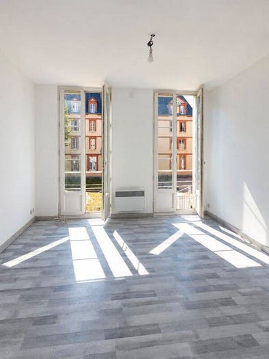 Rive du Loing, Nemours : Appartement 1 pièce à louer