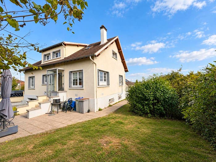 Maison 6 pièces à Mantes-la-Ville, Maupomet, à vendre