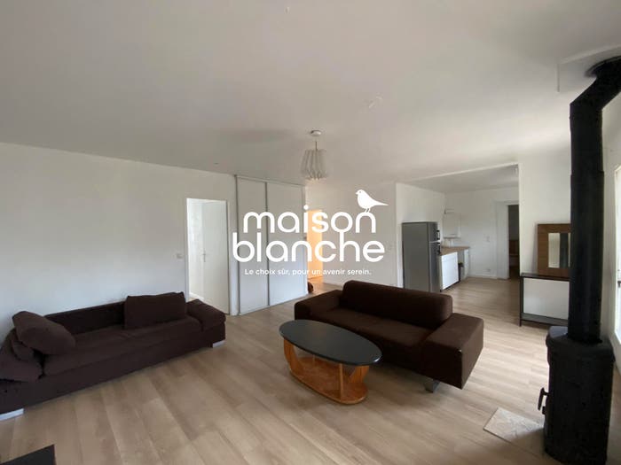 Maison 4 pièces à louer à Izon