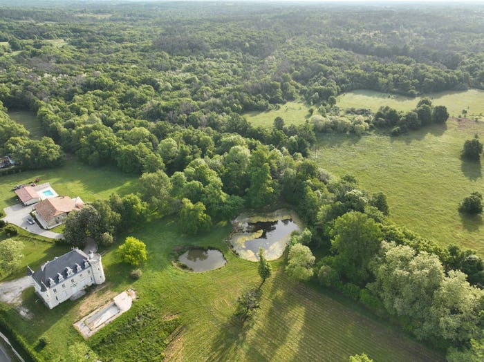 Coutras : Maison 15 pièces à vendre