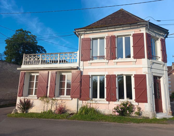 Maison 9 pièces à Escolives-Sainte-Camille, à vendre