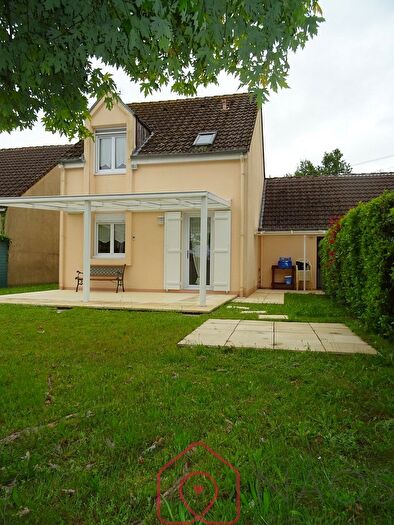 Aubigny-sur-Nère : Maison 3 pièces à vendre