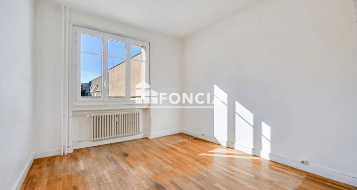 Appartement 3 pièces à Villeurbanne, Grand Clément, à vendre