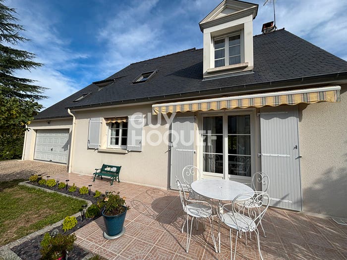 Saint-Cyr-sur-Loire, Gruette : Maison 8 pièces à vendre