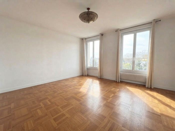 Rueil-Malmaison, Richelieu, Chataigneraie : Appartement 4 pièces à vendre