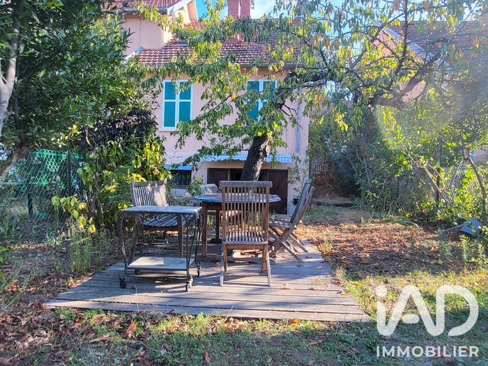 Gennevilliers, Les Chevrins, Cité-Jardins : Maison 5 pièces à vendre