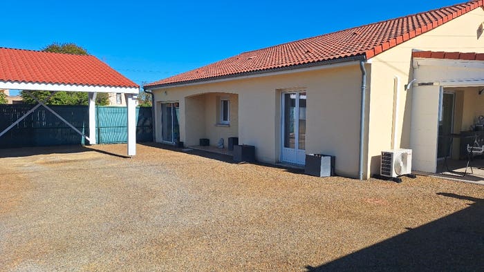 Maison 4 pièces à Les Martres-d'Artière, à vendre