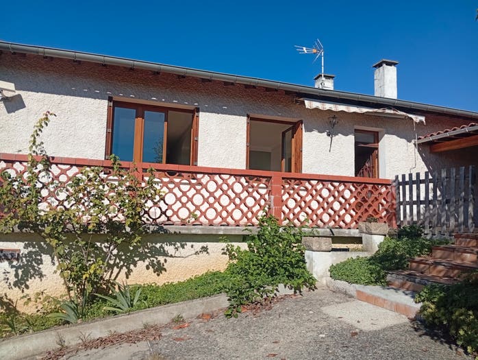 Maison 8 pièces à Rieucros, à vendre