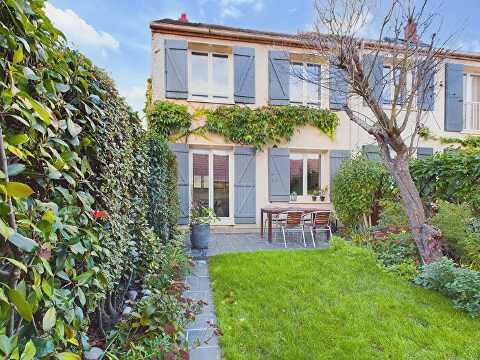 Fontenay-le-Fleury, Sables, Démènerie - Maison 5 pièces à vendre