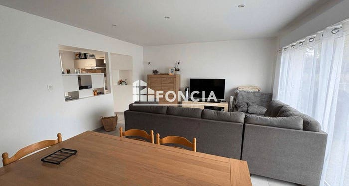 Appartement 4 pièces à louer à Nancras