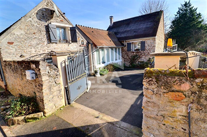 Chalo-Saint-Mars : Maison 5 pièces à vendre