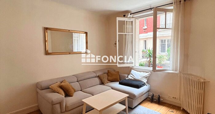 Asnières-sur-Seine, Centre-ville : Appartement 2 pièces à vendre