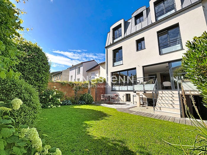 Issy-les-Moulineaux, Les Epinettes, Le Fort, Les Hauts d'Issy : Maison 7 pièces à vendre