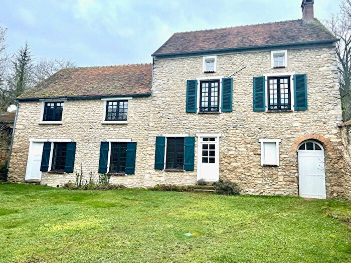 Maison 7 pièces à Chalou-Moulineux, à vendre