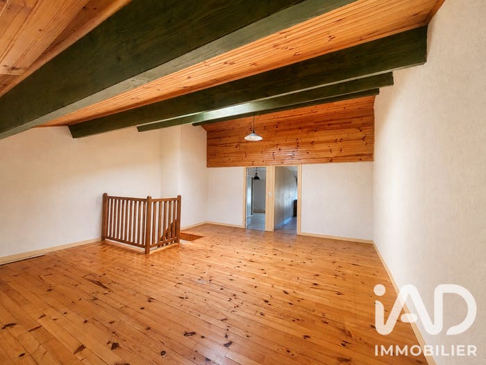 Maison 7 pièces à Cours-la-Ville, à vendre