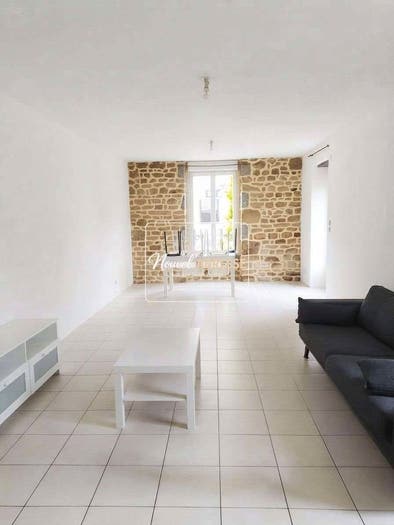 Maison 3 pièces à louer à Maen Roch