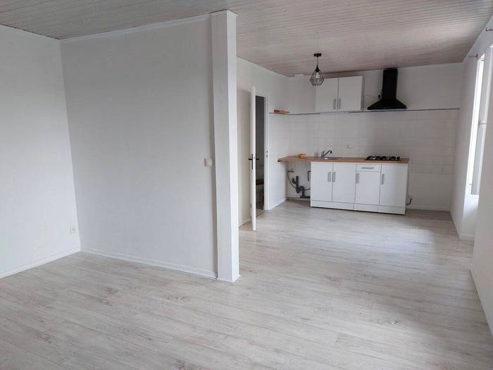 Appartement 1 pièce à Saint Claude, Torcols, Besançon, à louer