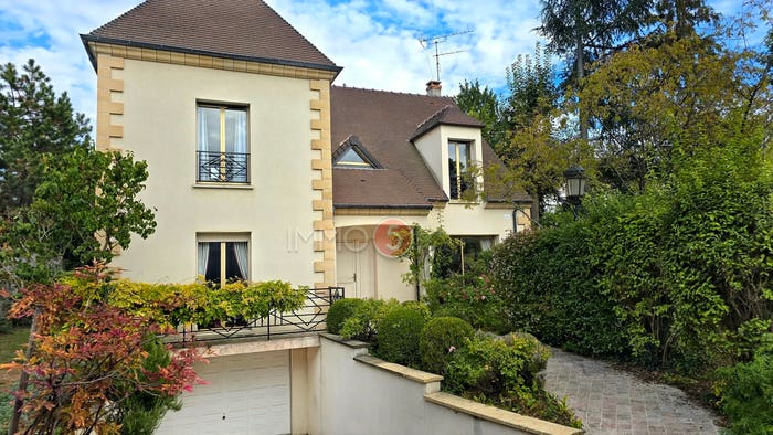 Maison 9 pièces à vendre à Le Raincy, Montfermeil, Grands Côteaux