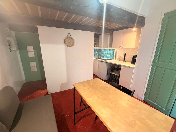 Centre Ville, Aix-en-Provence : Appartement 1 pièce à louer