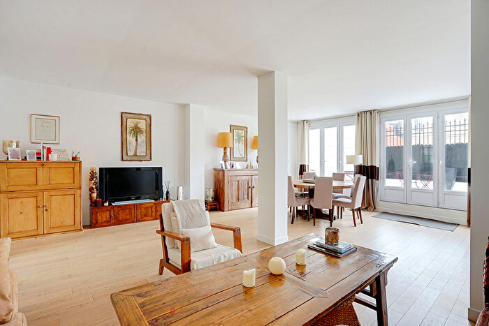 Maison 11 pièces à Asnières-sur-Seine, Centre-ville, à vendre