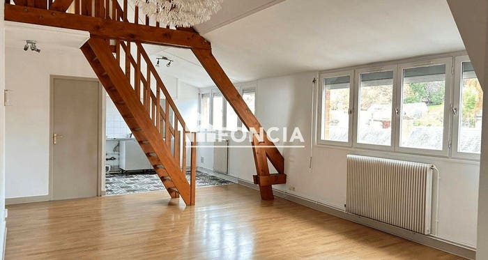 Faiencerie, Gien - Appartement 4 pièces à louer