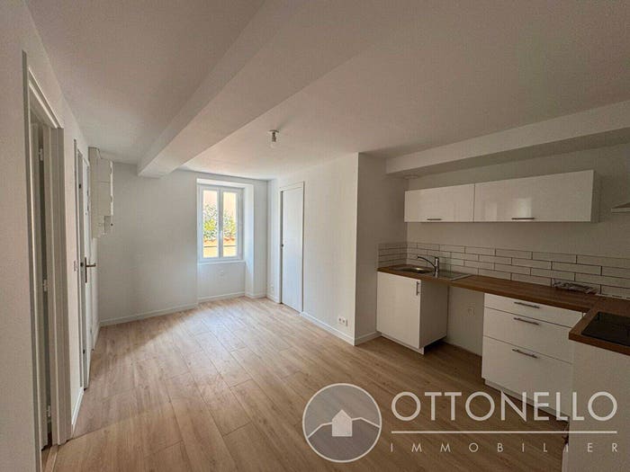 Village, Roquebrune-sur-Argens - Appartement 2 pièces à louer