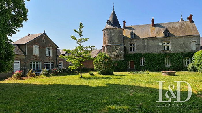 Maison 13 pièces à Pussay, à vendre