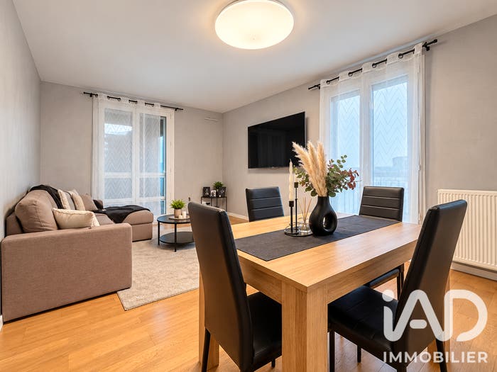 Appartement 3 pièces à vendre - Les Mureaux, Centre-ville