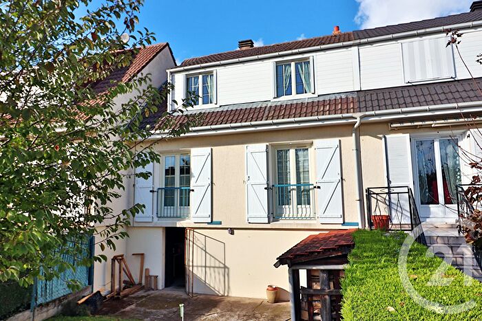 Maison 4 pièces à Méréville, à vendre