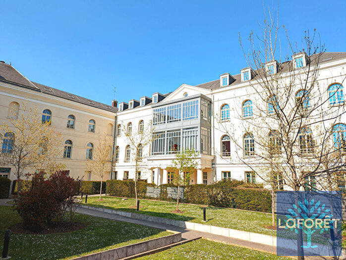 Appartement 3 pièces à Étampes, Centre-Ville, à vendre