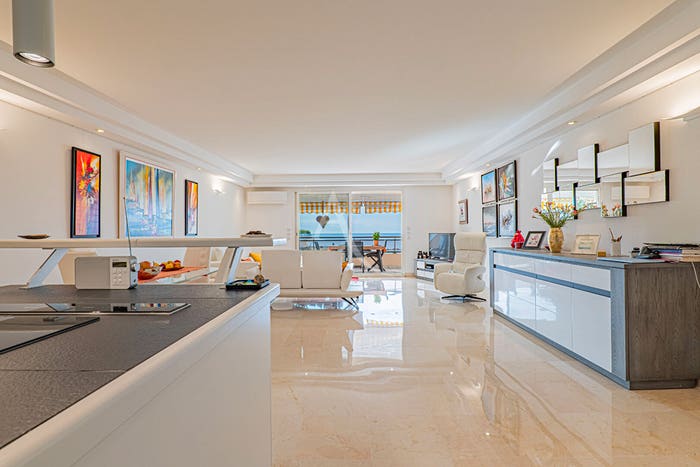 Saint-Laurent-du-Var, Bord de Mer, Port de Plaisance : Appartement 3 pièces à vendre