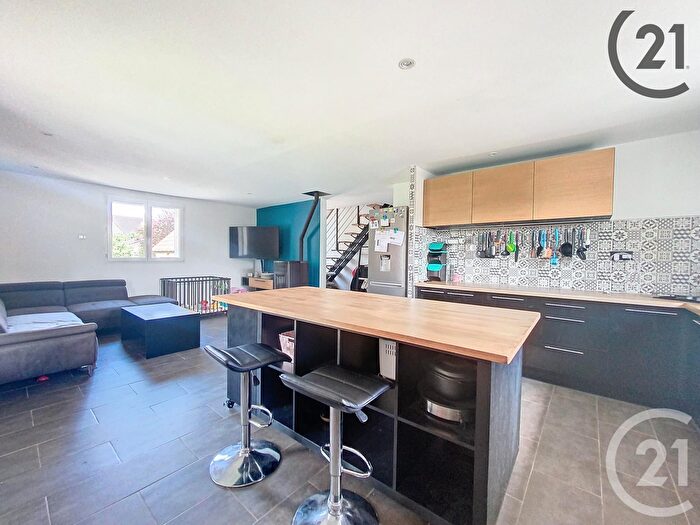 Villeblevin : Maison 5 pièces à vendre