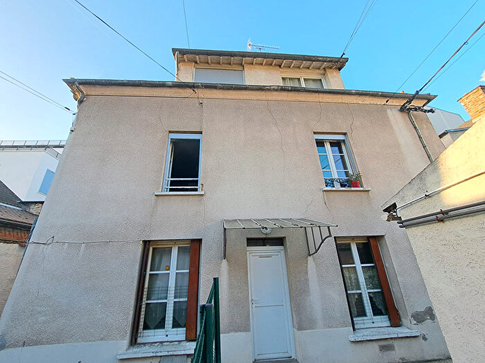 Appartement 3 pièces à Mantes-la-Jolie, Centre-ville, à vendre