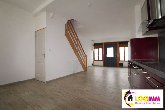 Appartement 4 pièces à Solesmes, à louer