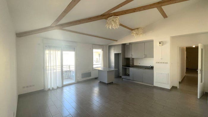Appartement 3 pièces à Residentiel-Place Verdun, Enghien-les-Bains, à louer