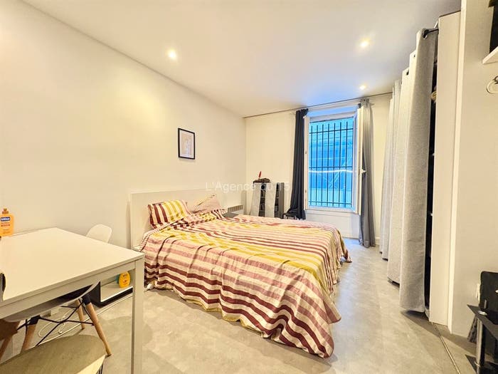Appartement 2 pièces à Paris 7ème, Champ de Mars, à vendre