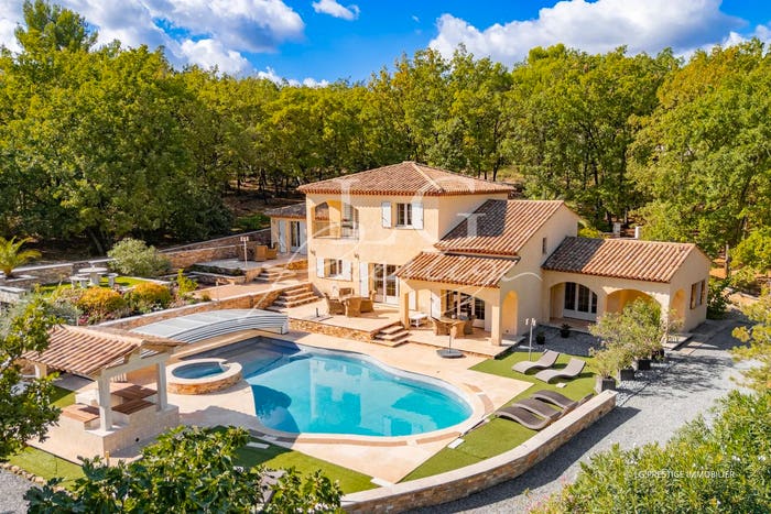 Callian : Maison 5 pièces à vendre