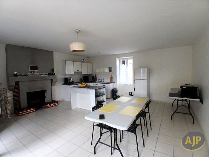 Maison 4 pièces à louer à Monnières