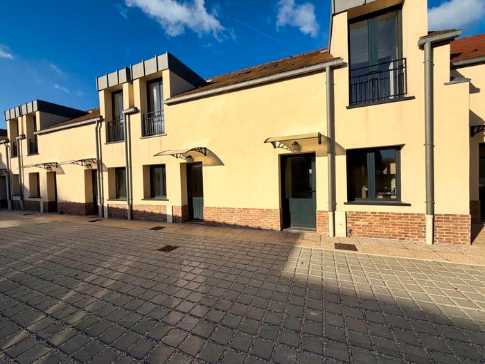 Maison 4 pièces à Réau, à vendre