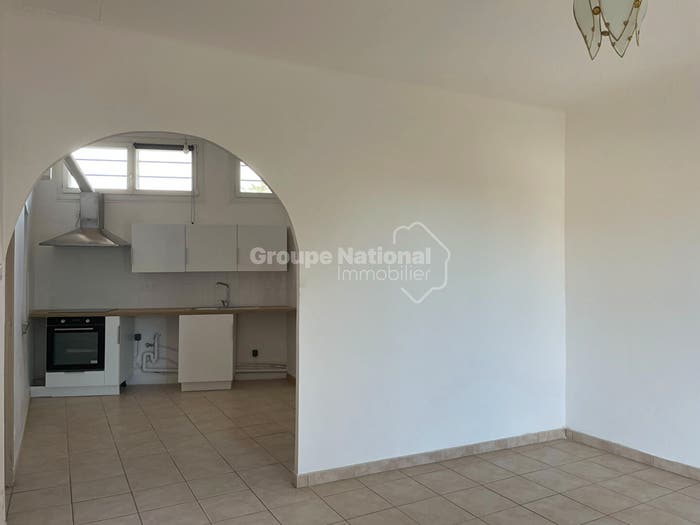 Appartement 2 pièces à Berre-l'Étang, Les Salins, Le Clos, Saint-Estève, La Suzanne, Maurant, à louer