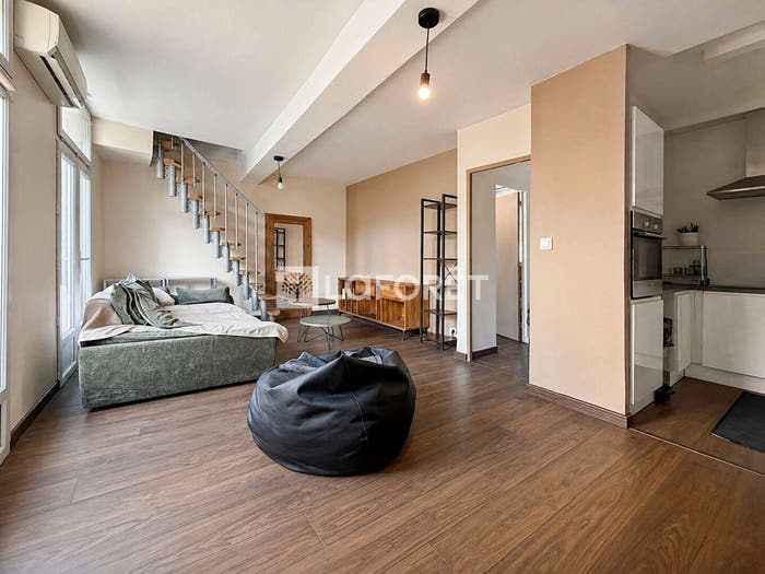 Arènes, Nîmes : Appartement 2 pièces à louer
