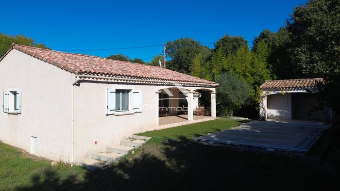 Maison 5 pièces à postalCode, à vendre