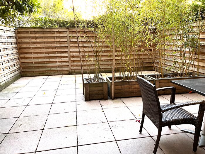 Asnières-sur-Seine, Centre-ville : Appartement 3 pièces à vendre
