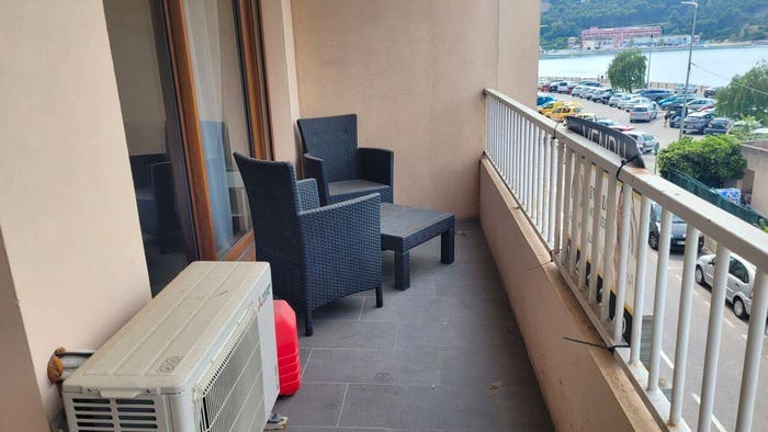 Village, Saint-Mandrier-sur-Mer : Appartement 4 pièces à louer
