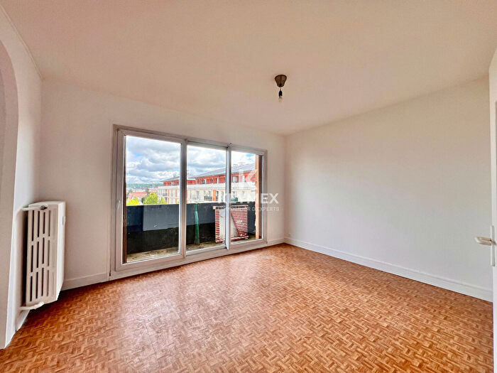 Appartement 4 pièces à Mantes-la-Ville, Louise Michel, à vendre